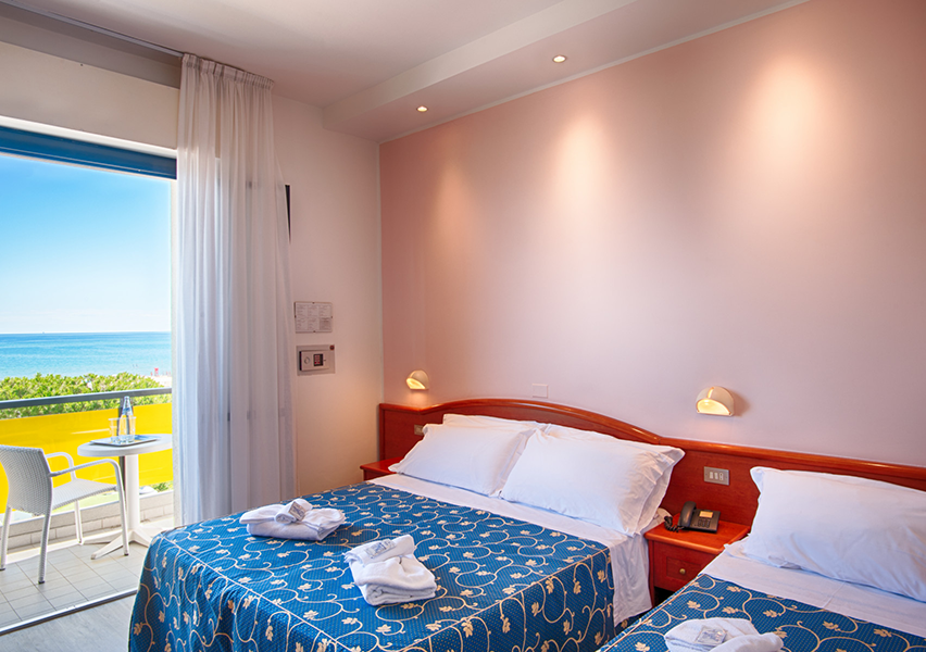 Soggiorno a Riccione Hotel Nelson *** 2024 - Adv Tivaviaggi